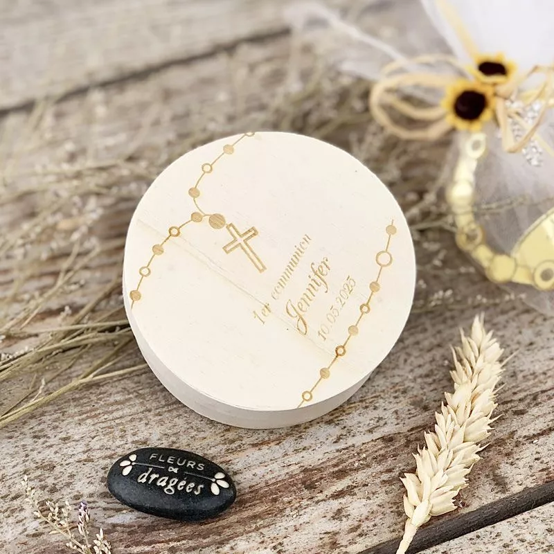 Boite personnalisée dragées communion chapelet